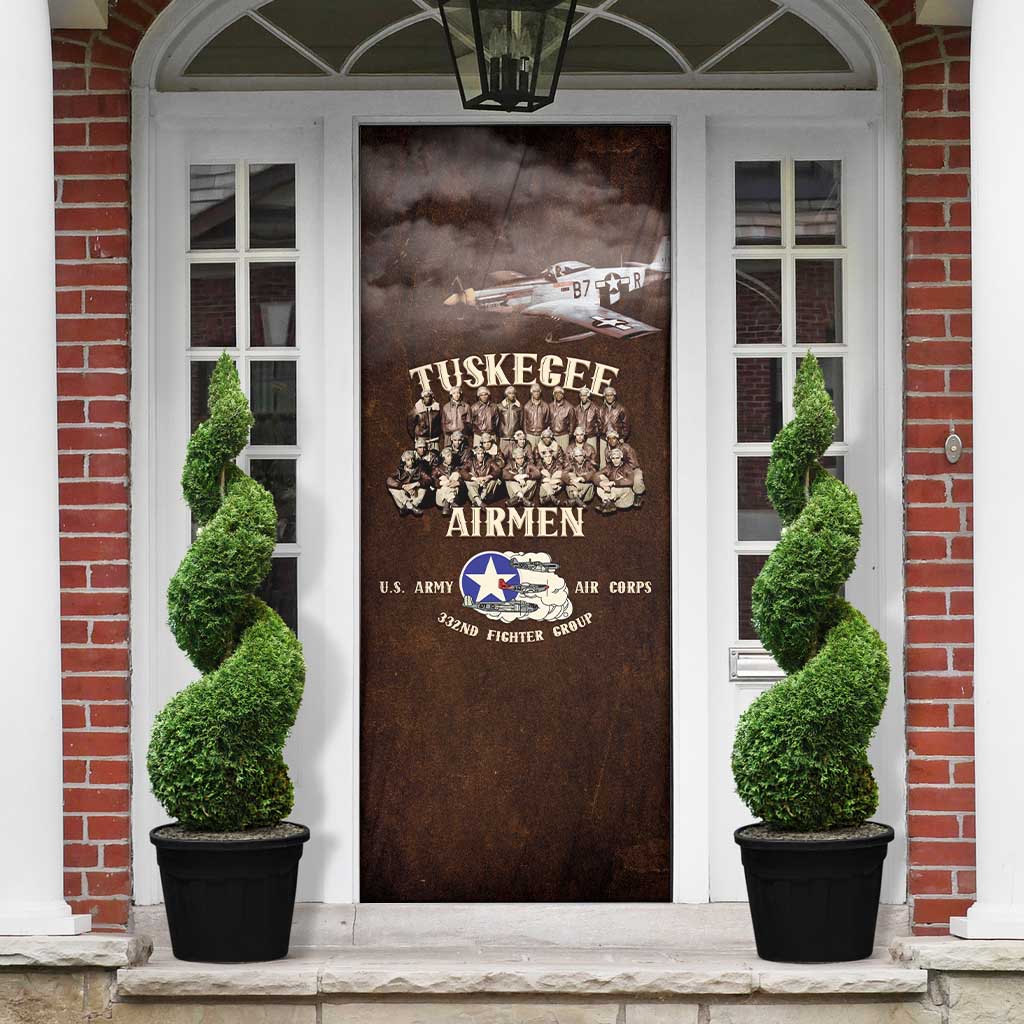 Remembering Tuskegee Airmen Door Cover Heroes of the 332nd Squadron ...